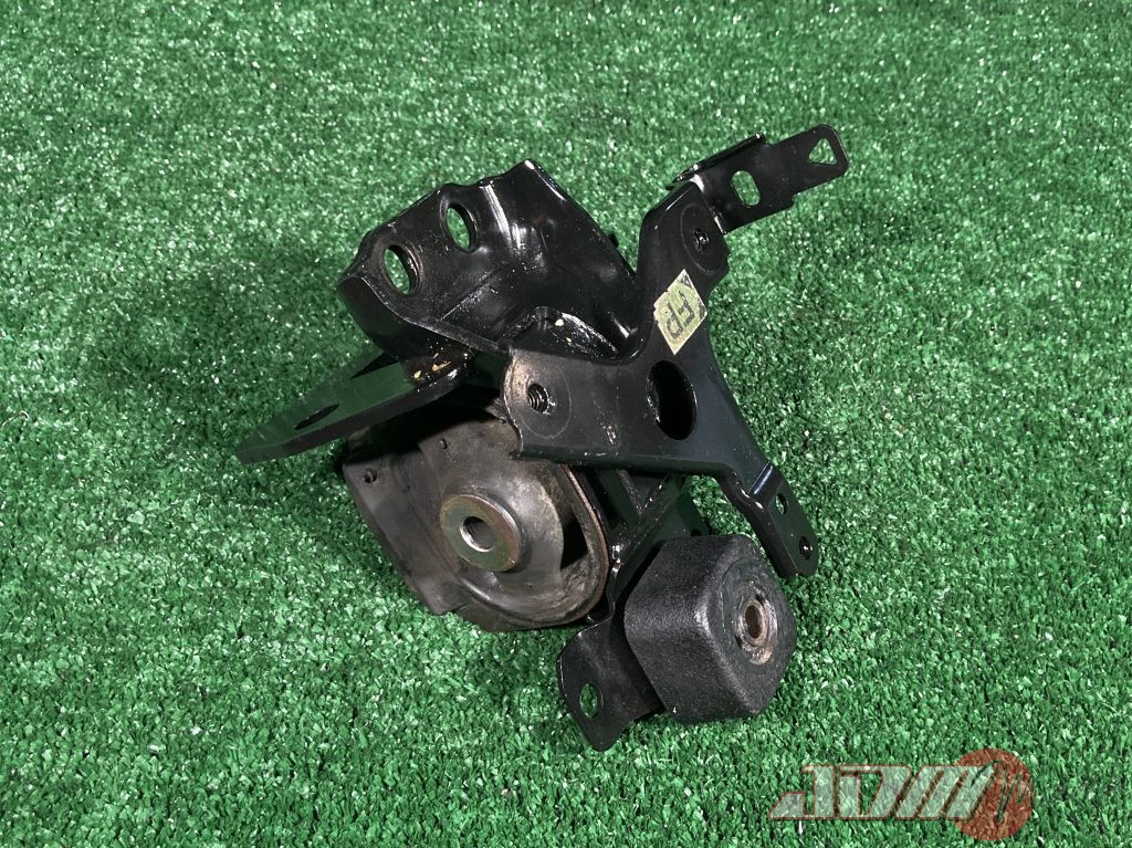 BRACKET, ENGINE MOUNTING, LH – JDM of Miami