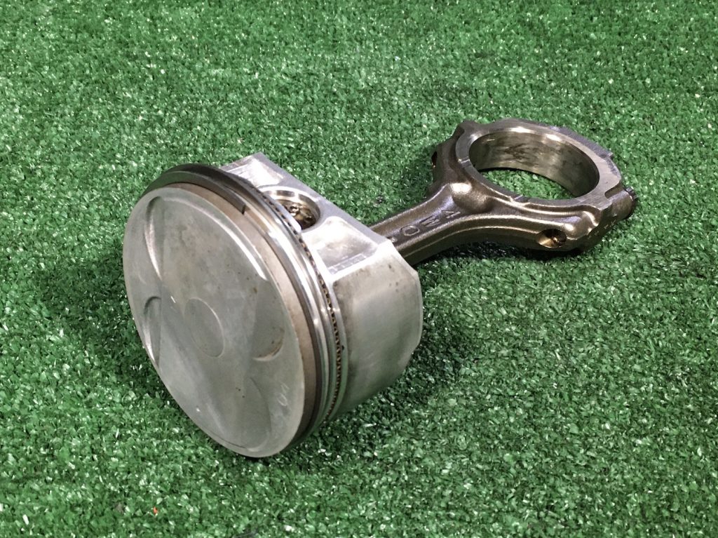 PISTON + CONNECTING ROD – JDM of Miami