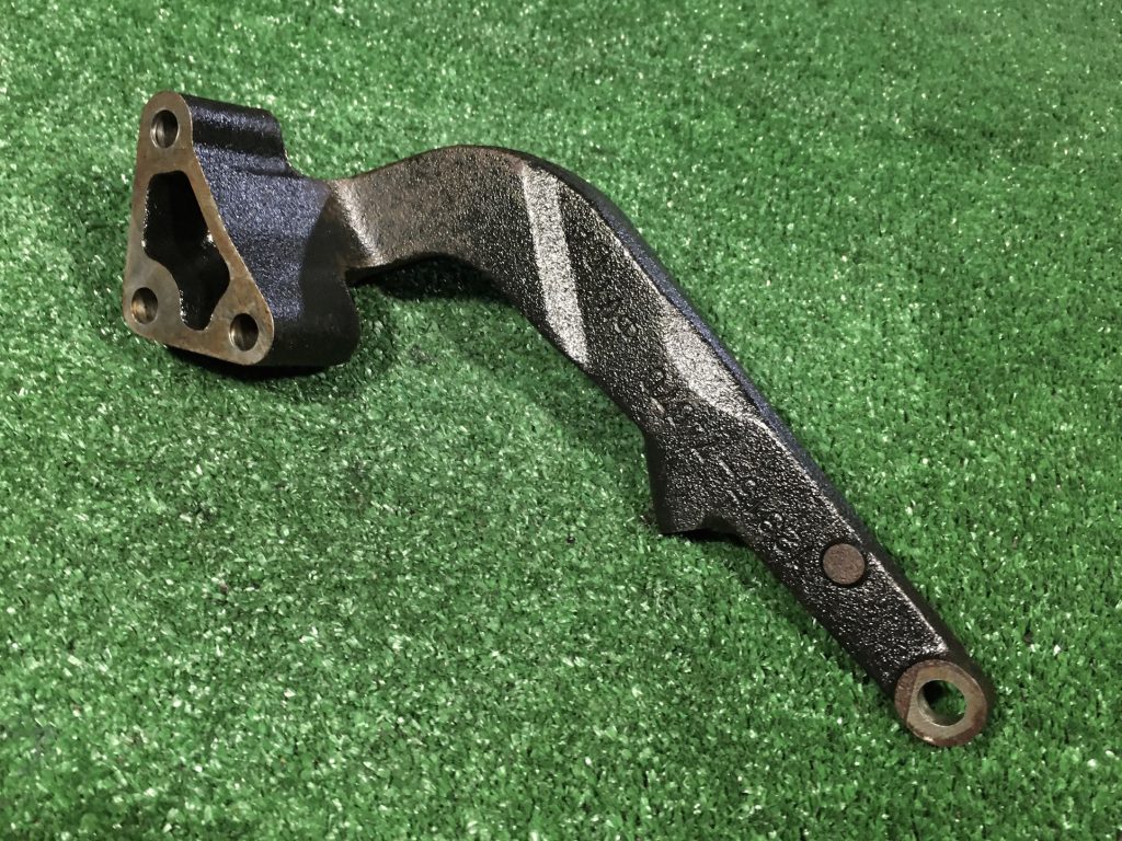 BRACKET, ENGINE MOUNTING, RH – JDM of Miami